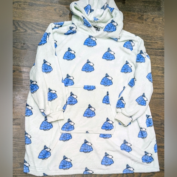 Peanuts | Tops | New Peanuts Snoopy Blue Puffer Fleece Hoodie Hooded ...